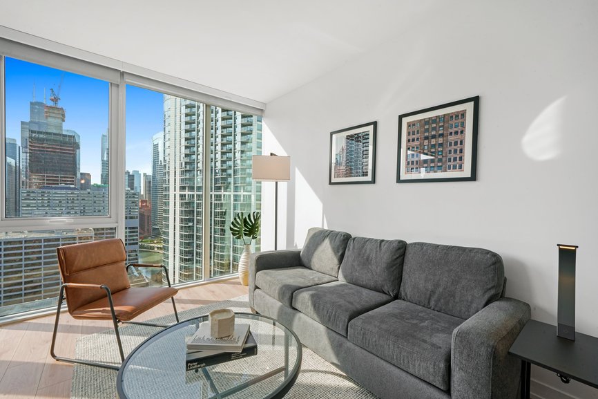 Photos Of Level River North Apartments | Level Chicago River North